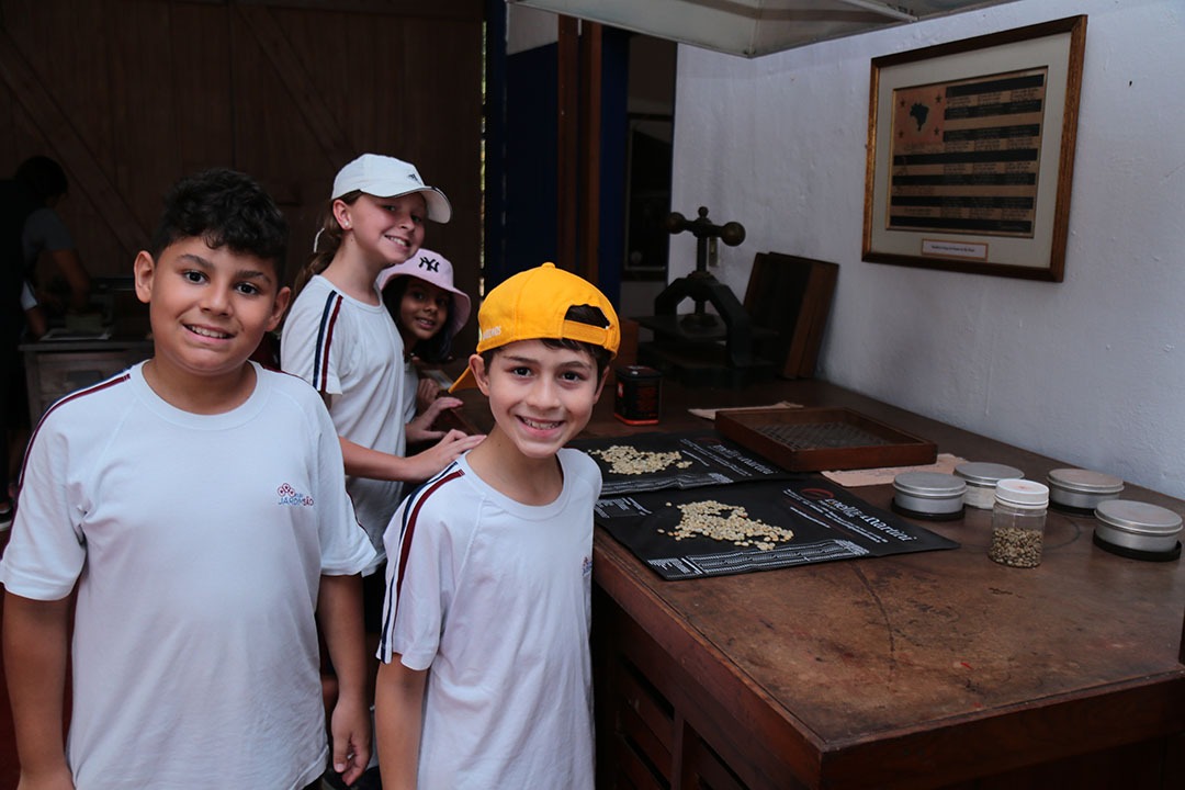 Passeios CJSP: aprendendo sobre café e história - Colégio Jardim São Paulo